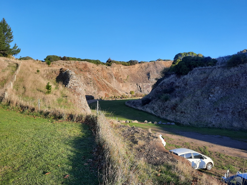 Halswell Quarry - Rim Track | Accessible walking tracks | Accessibel