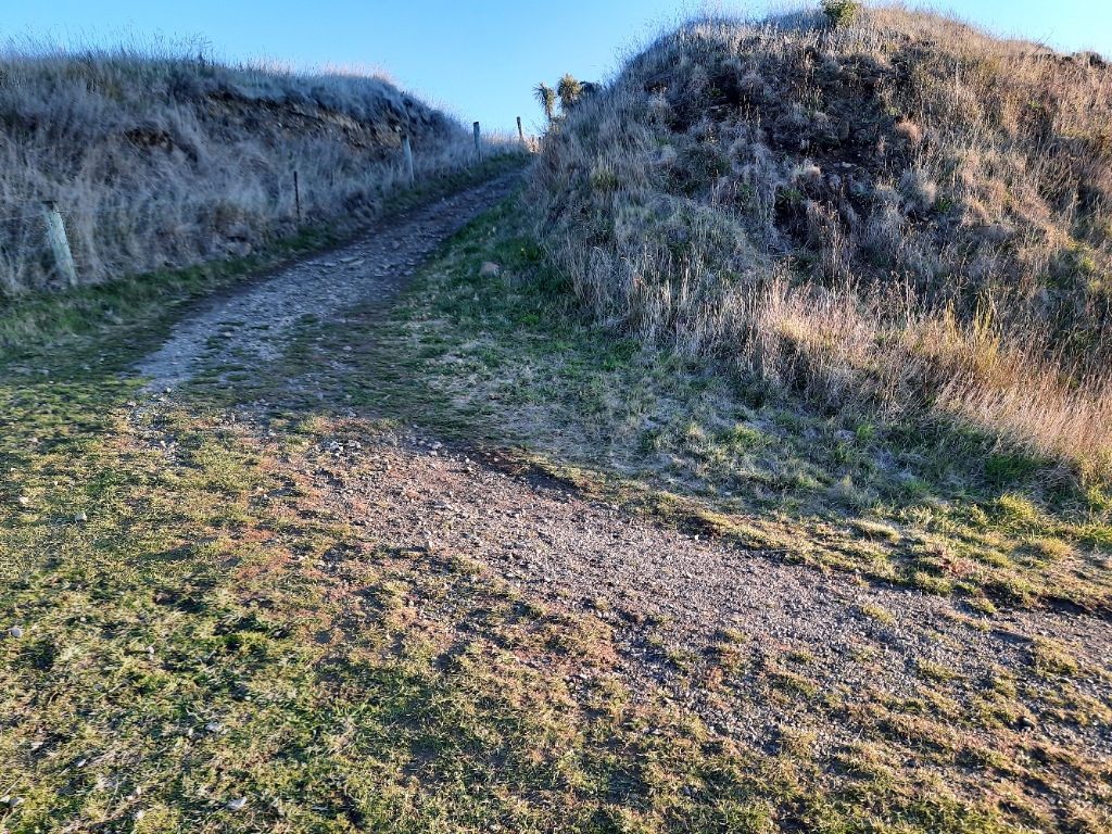 Halswell Quarry - Rim Track | Accessible walking tracks | Accessibel