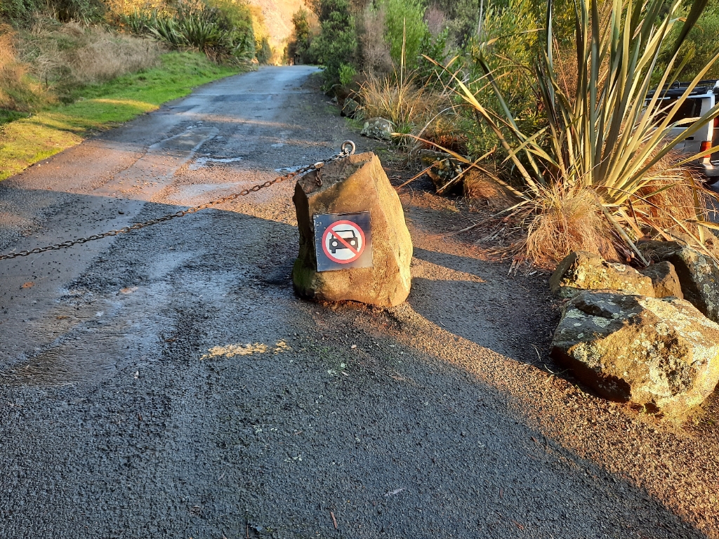 Halswell Quarry - Rim Track | Accessible walking tracks | Accessibel